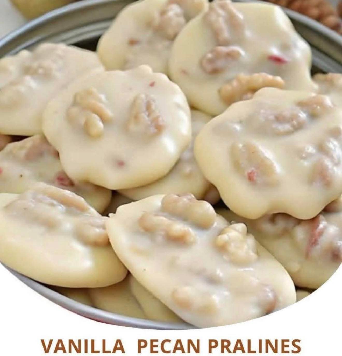 Vanilla Pecan Pralines - FOODIEINFOO